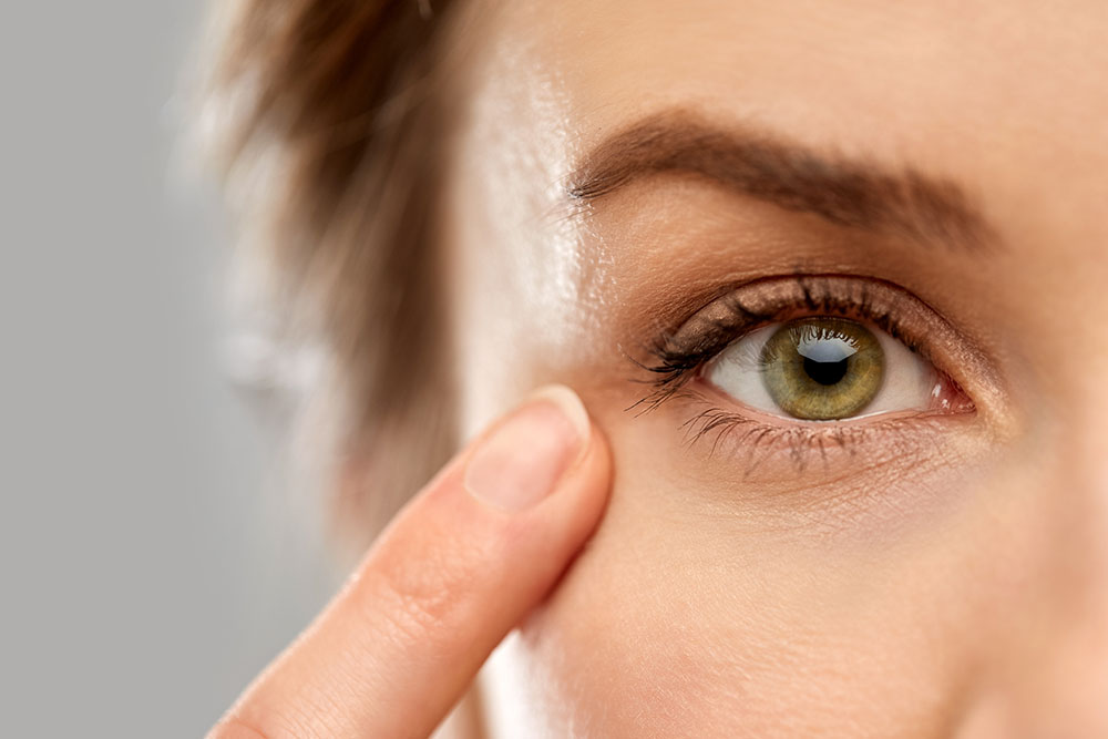 Comment bien cicatriser après une blépharoplastie